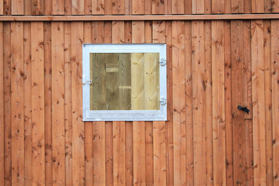 Volet de box pour chevaux - Doitrand Equestre